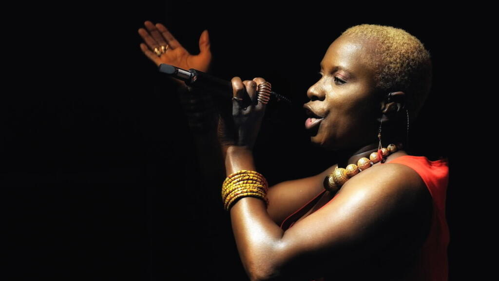 Angélique Kidjo sur le « Walk of Fame » - Français Facile - RFI