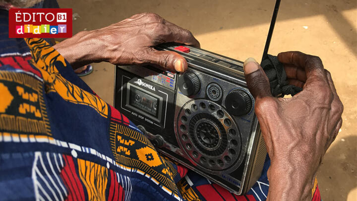 La radio au Sénégal - Français Facile - RFI