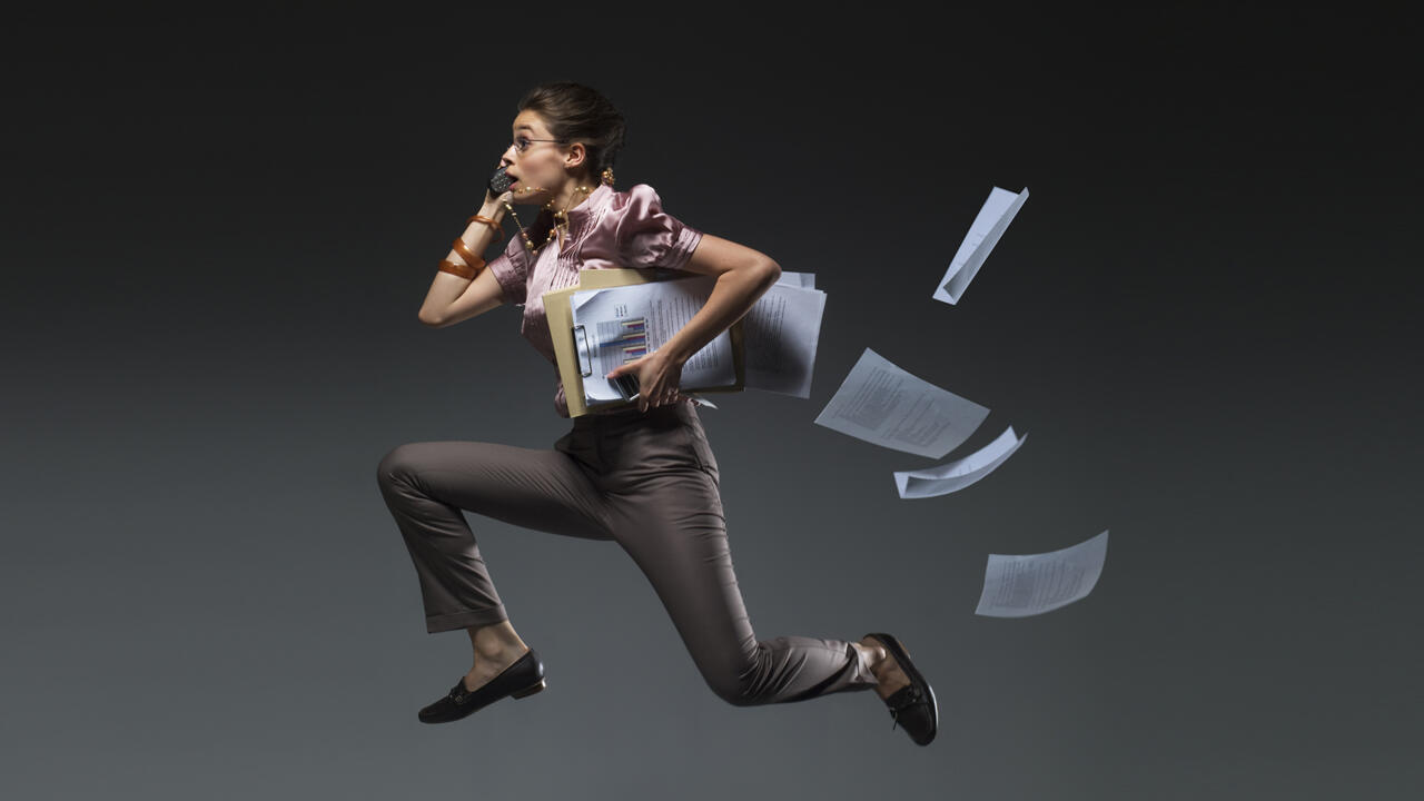 «Il y a péril en la demeure» = il faut agir vite, se dépêcher - La Puce ...