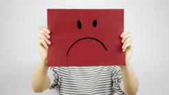 Voir rouge, se fâcher tout rouge, franchir la ligne rouge, être dans le ...